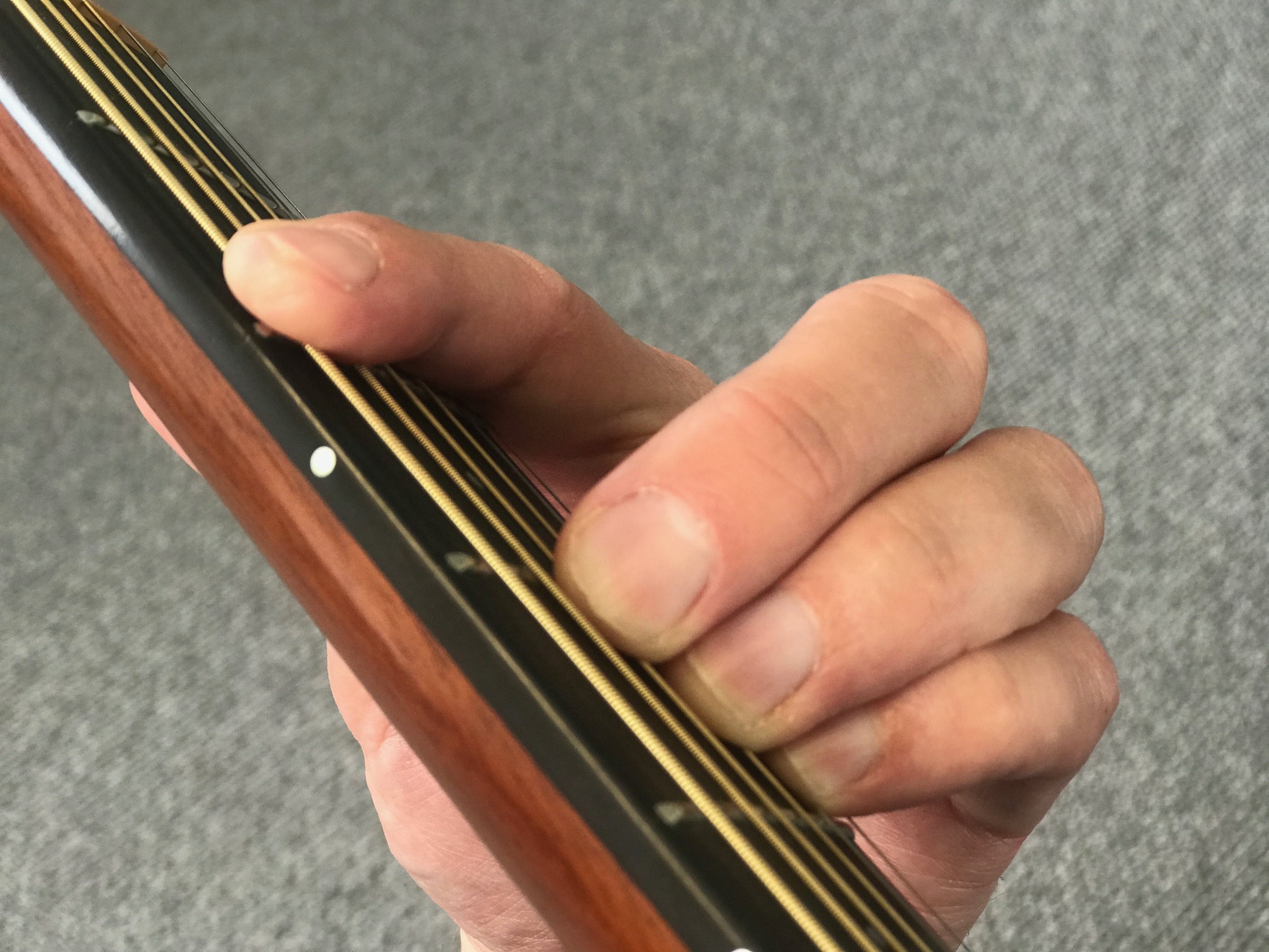 Bb Chord - LearnGuitarInLondon.com - Drue James
